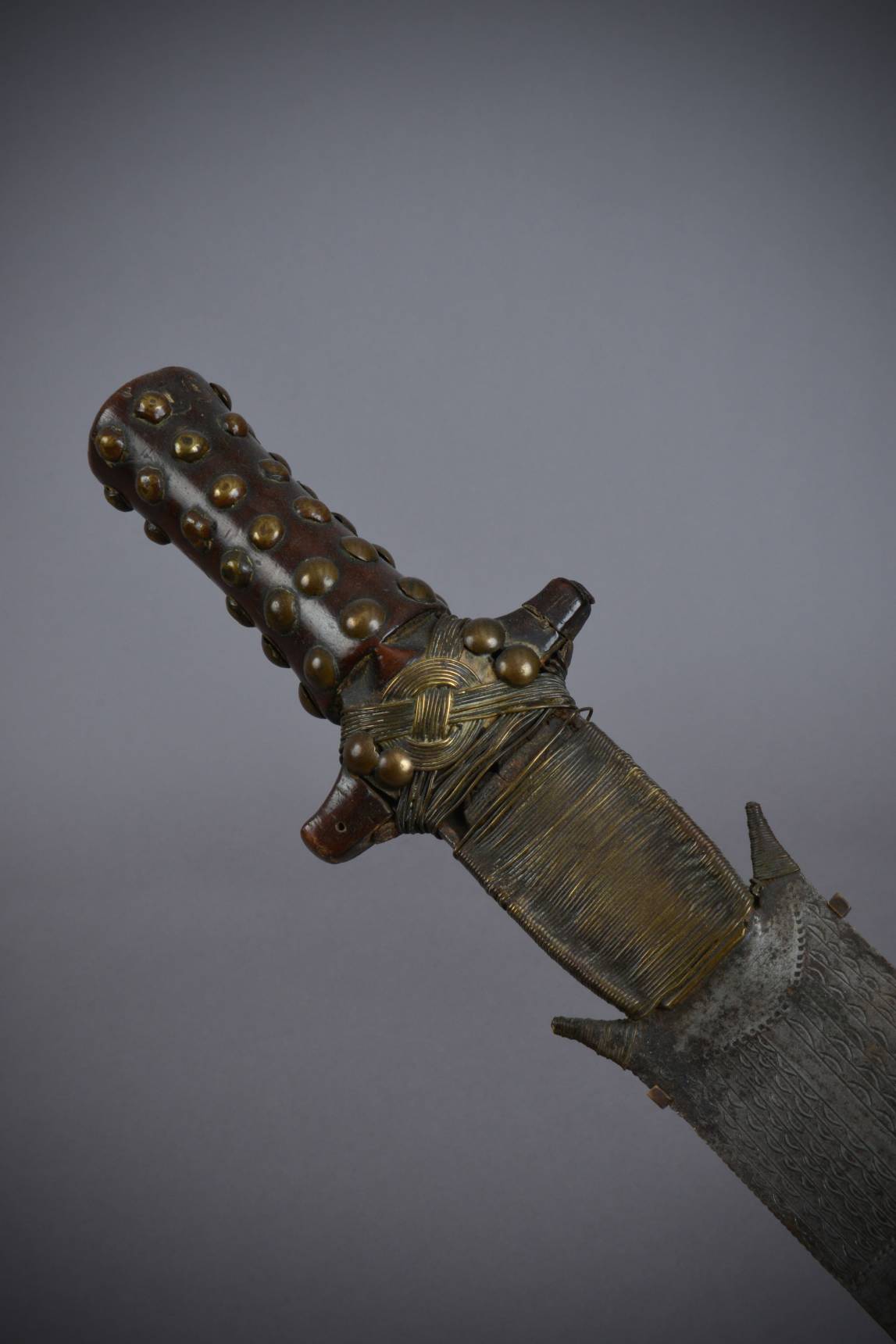 Fang sword | Galerie Origines